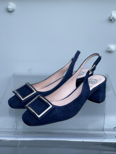 Lisa Kay London – Jon Ian UK